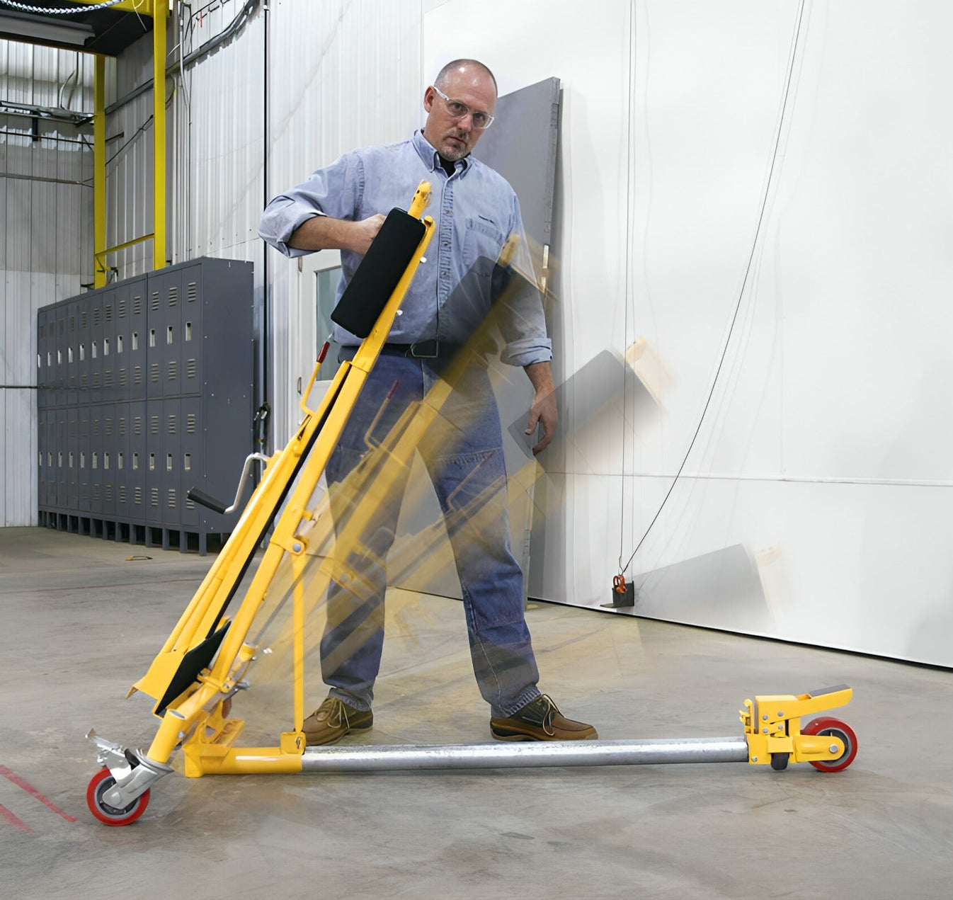 DOORMINATOR® DOOR HANDLER MODEL 40100 4'x10' 400 LBS | Paragon Pro